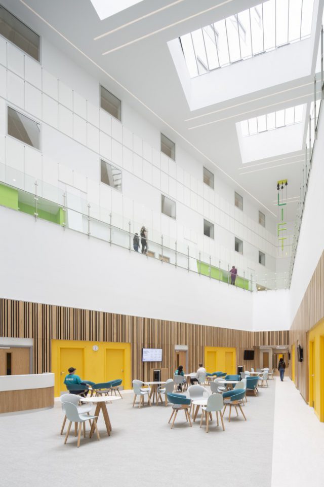 Clatterbridge Cancer Centre, Liverpool - Constructing Excellence