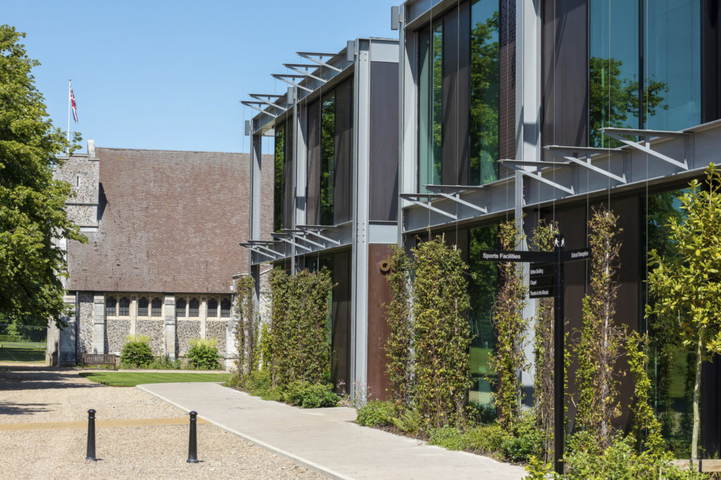 The Dyson Building - Constructing Excellence