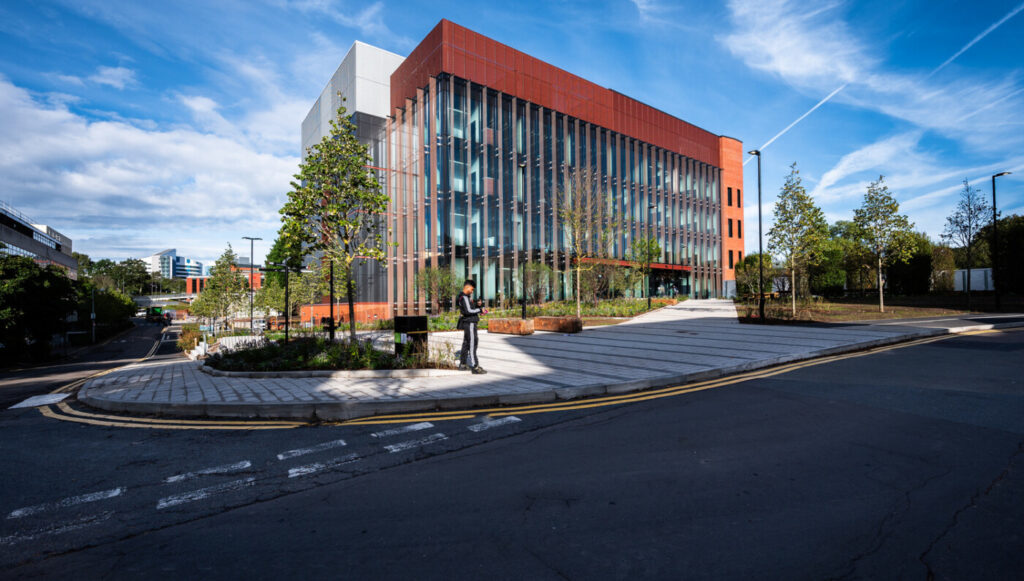Molecular Sciences Building– University of Birmingham - Constructing ... Molecular Sciences Building– University of Birmingham - Constructing ...